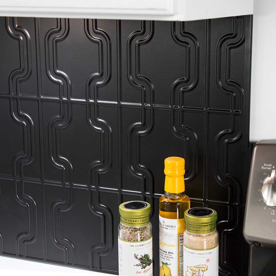 Fasade Backsplash in Chain - DIY Decor Store