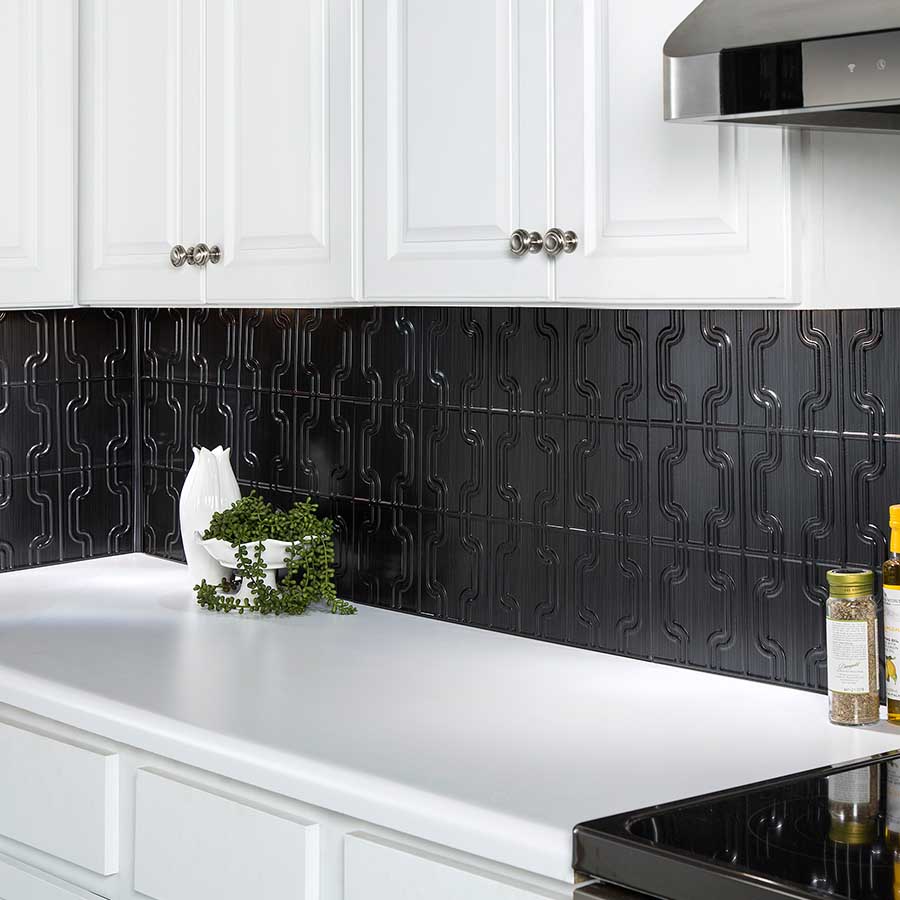 Fasade Backsplash in Chain - DIY Decor Store